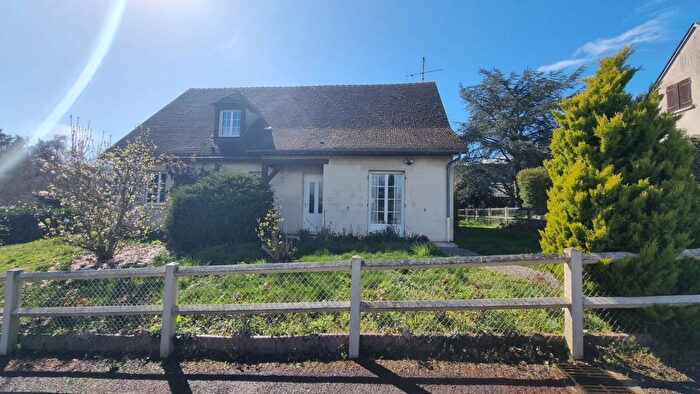 Maison à louer - Luisant - 6 pièces - 5 chambres