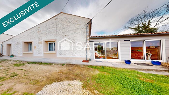 Maison à vendre - Saint-Denis-du-Pin - 6 pièces - 3 chambres