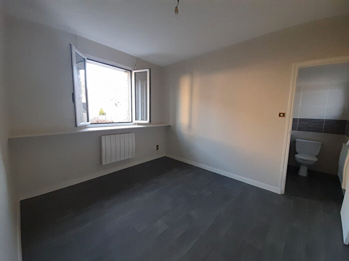 Appartement 1 pièce à Bégard, à louer