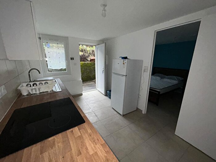 Appartement à louer - Le Creusot, Nord Ouest - 1 pièce - 1 chambre