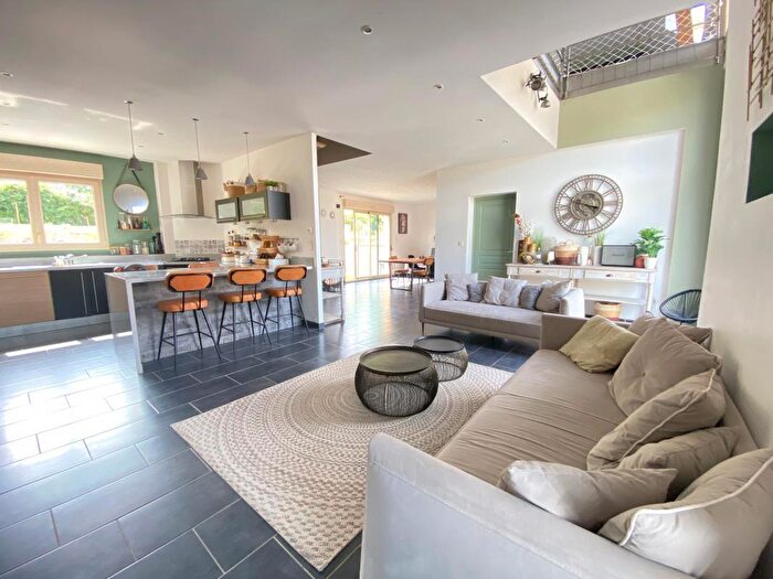 Maison à vendre - La Ferrière-Bochard - 7 pièces - 5 chambres