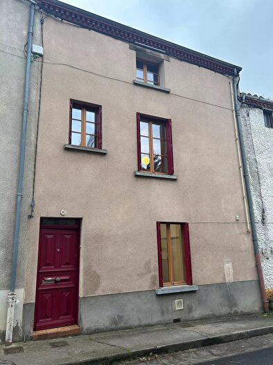 Maison à louer - Ardes - 4 pièces - 2 chambres