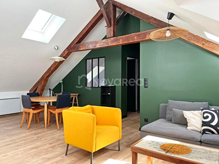 Appartement à louer - Pau, Centre-ville - 3 pièces - 2 chambres