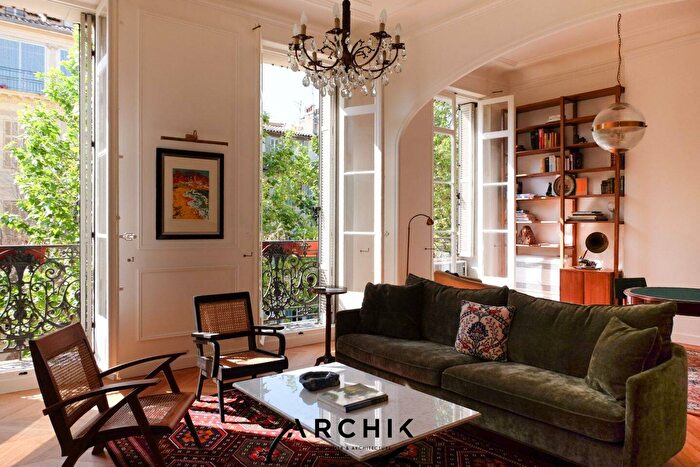 Le chapitre, Marseille 1er arrondissement : Appartement 5 pièces à louer
