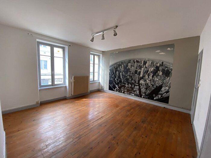 Clairmarais-Charles Arnould, Reims : Appartement 3 pièces à louer