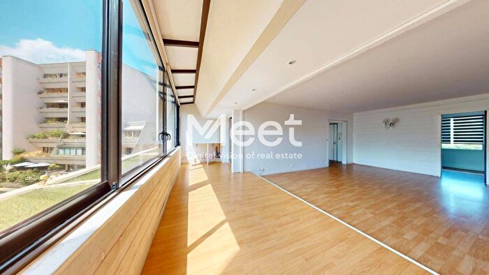 Appartement à louer - Le Gandouget-Pré-Yvelines-Parc, Élancourt - 4 pièces - 3 chambres