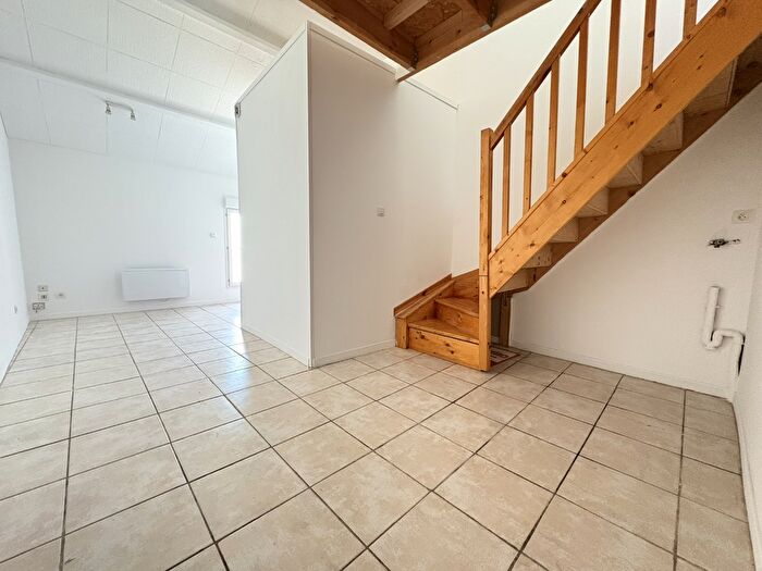 Appartement à louer - Béziers, Gargailhan, Pech de la Pomme - 1 pièce