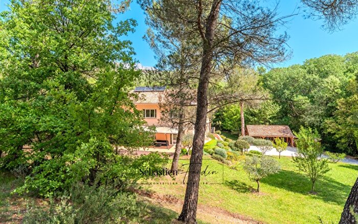 Maison à vendre - Rousset - 11 pièces - 7 chambres