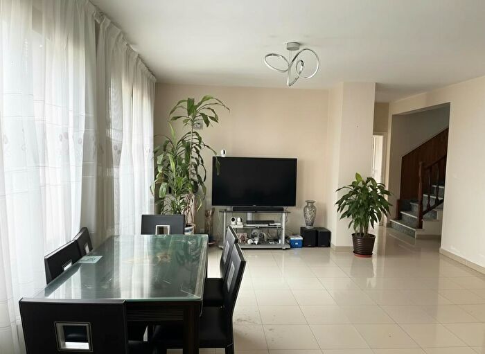 Maison à vendre - Vitry-sur-Seine, Plateau - 5 pièces - 3 chambres