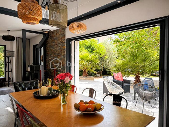 Maison 7 pièces à vendre - Sorgues, La Montagne, Bourdines