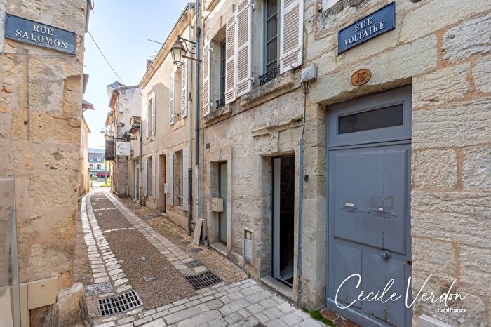 Maison à vendre - Périgueux, Centre-ville, La Gare, Saint-Martin - 4 pièces - 3 chambres