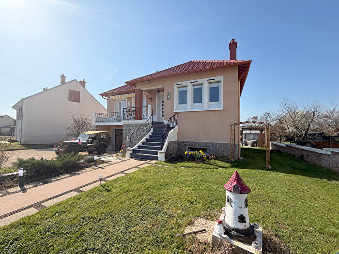 Maison à vendre - Saint-Yorre - 4 pièces - 3 chambres