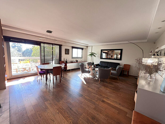 Arles, Centre-ville : Appartement 5 pièces à vendre
