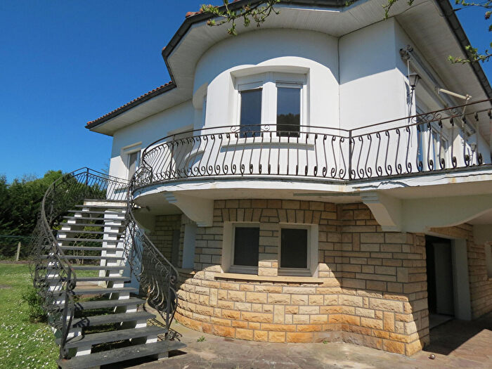 Castelnau-de-Médoc - Maison 5 pièces à vendre