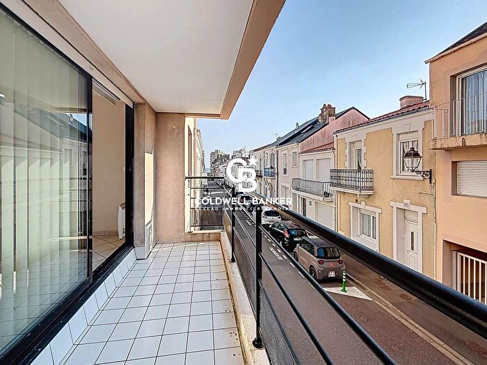 Appartement à vendre - Les Sables-dOlonne, Arago, Saint-Pierre, Rudelière - 2 pièces - 1 chambre