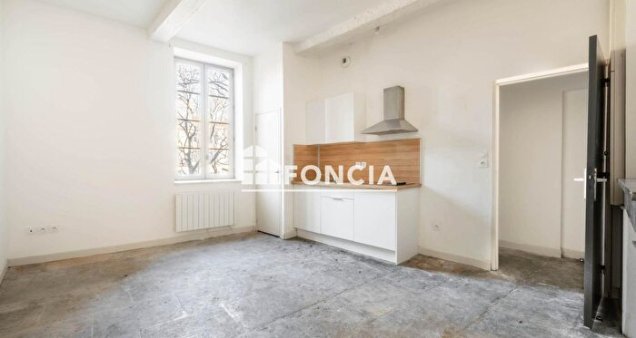 Appartement 2 pièces à Nîmes, Ecusson, Arènes, à vendre