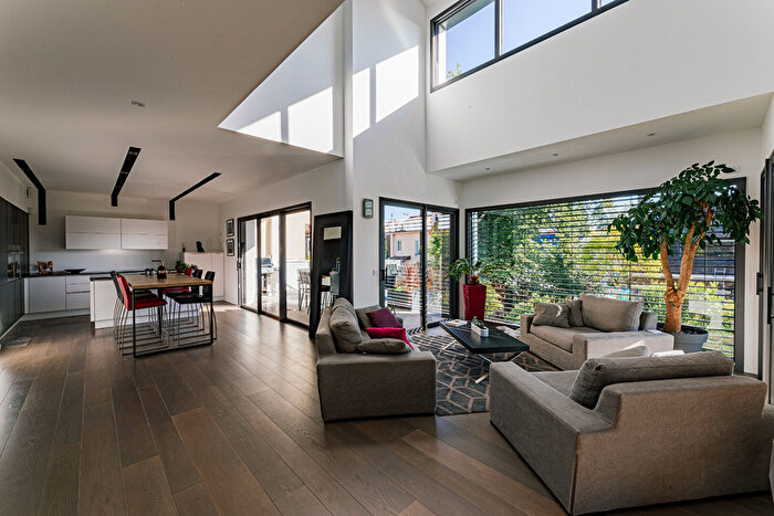 Maison 8 pièces à vendre à Clamart, Galvents, Corby