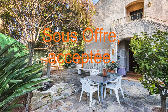 Appartement à vendre - Hyères, Centre-ville - 2 pièces - 1 chambre