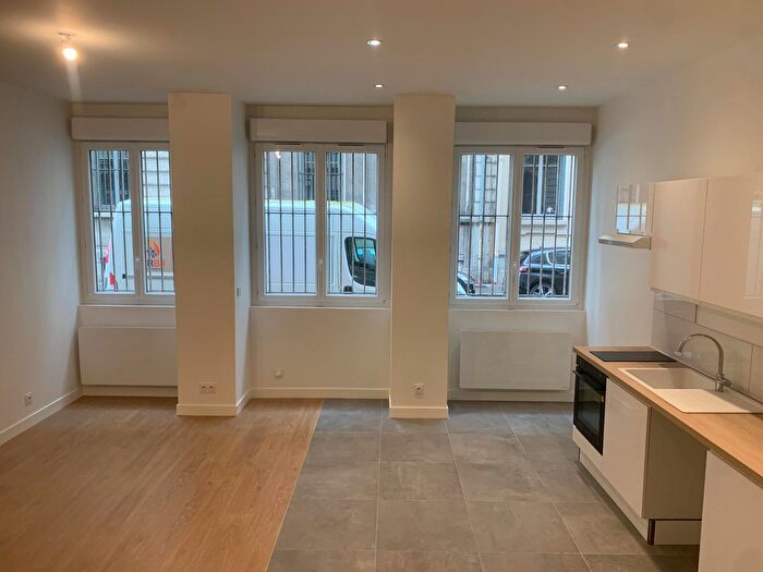 Appartement à louer - Lyon e , Bellecour, Carnot - 3 pièces - 2 chambres