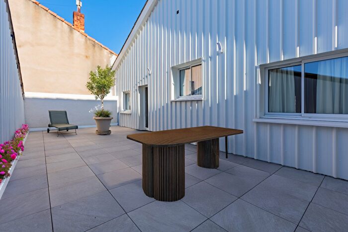 Appartement à louer - Frontignan, La Ville - 4 pièces - 3 chambres