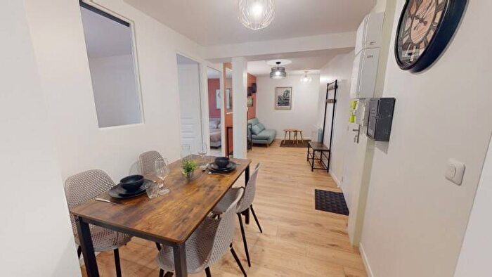 Appartement à louer - Ville Basse-Centre, Montereau-Fault-Yonne - 3 pièces - 2 chambres