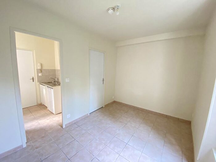 Appartement à louer - Coulommiers, Centre-ville - 1 pièce