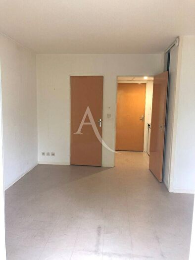 Appartement à louer - Centre Ville, Blois - 1 pièce