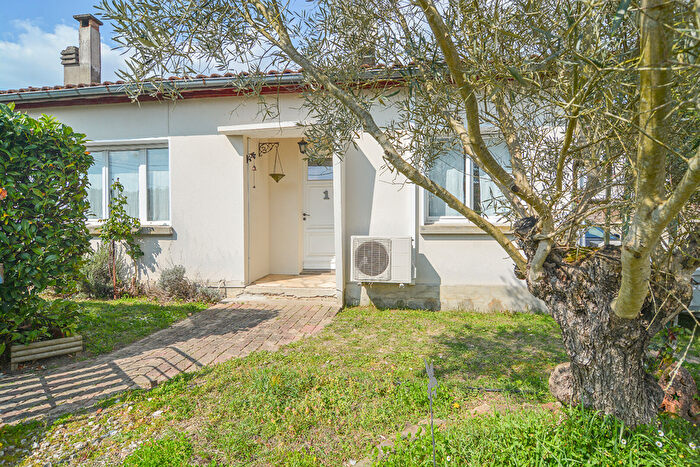 Maison à vendre - Villenave-dOrnon, Le Pont de la Maye, Canteloup, Madère, Le Béquet - 5 pièces - 4 chambres