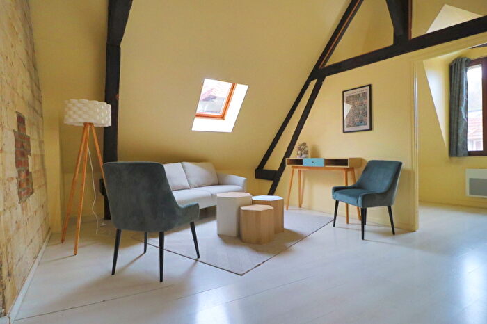 Troyes, Cathédrale : Appartement 4 pièces à louer