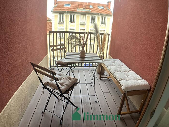 Appartement à louer - Villeurbanne - 2 pièces - 1 chambre