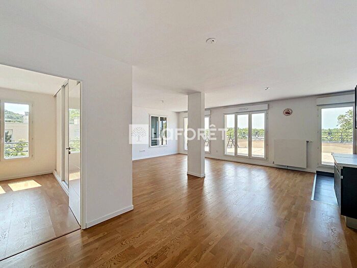 Appartement 5 pièces à Bord de Seine, Bougival, à louer