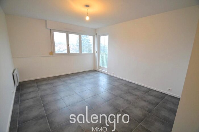 Villeurbanne, Einstein, Salengro : Appartement 3 pièces à louer
