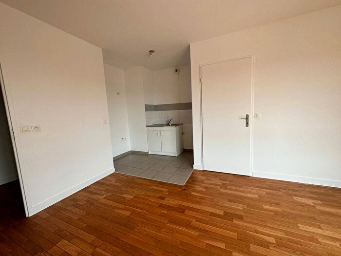 Appartement à louer - Centre Ville, Rosny-sous-Bois - 2 pièces - 1 chambre
