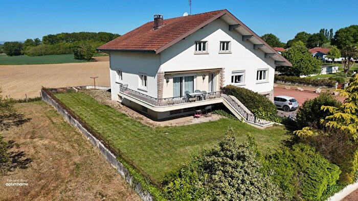 Maison 9 pièces à Saint-Didier-dAussiat, à vendre