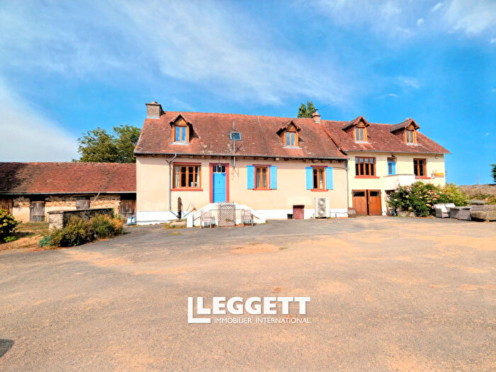 Maison à vendre - Saint-Yrieix-la-Perche - 7 pièces - 5 chambres