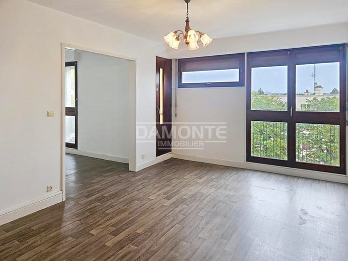 Appartement 4 pièces à vendre à Châlons-en-Champagne, Sud
