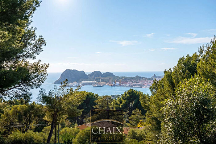 Maison à vendre - La Ciotat - 4 pièces - 3 chambres