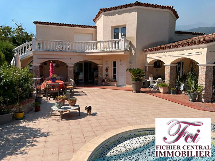 Maison à vendre - Sospel - 6 pièces - 5 chambres