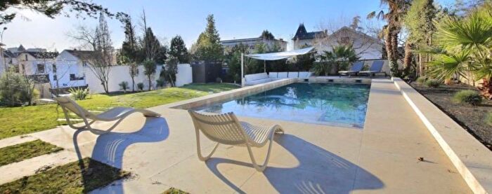 Maison à vendre - Lyon e , Monchat - 9 pièces - 5 chambres