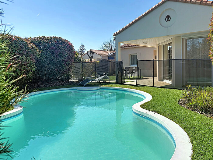 Maison à vendre - Château-dOlonne, Plesses, Le Puits Rochais, Talmont - 4 pièces - 3 chambres