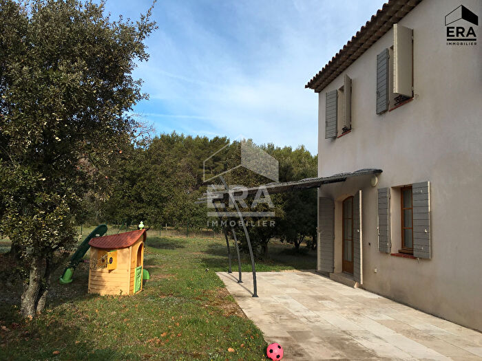Maison 5 pièces à Saint-Cannat, à louer