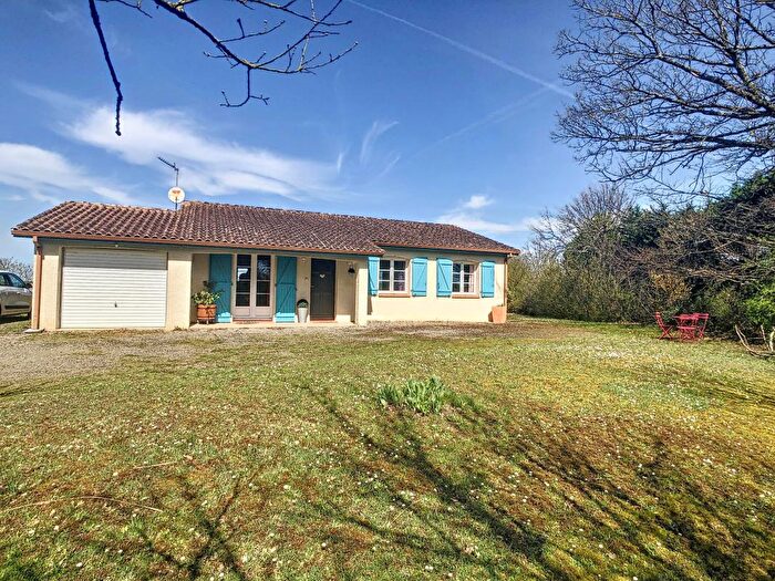 Maison à vendre - Mirande - 4 pièces - 3 chambres