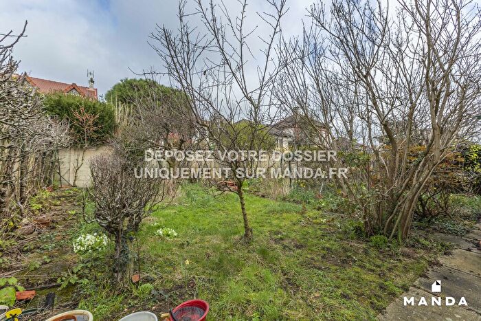 Appartement à louer - Cachan, Ouest Sud - 5 pièces - 1 chambre