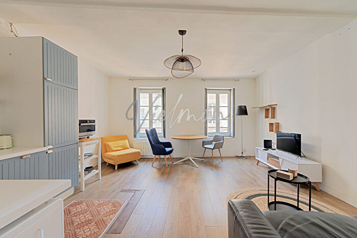 Appartement à vendre - Saint-Germain-en-Laye, Centre-ville, Quartiers forestiers - 1 pièce