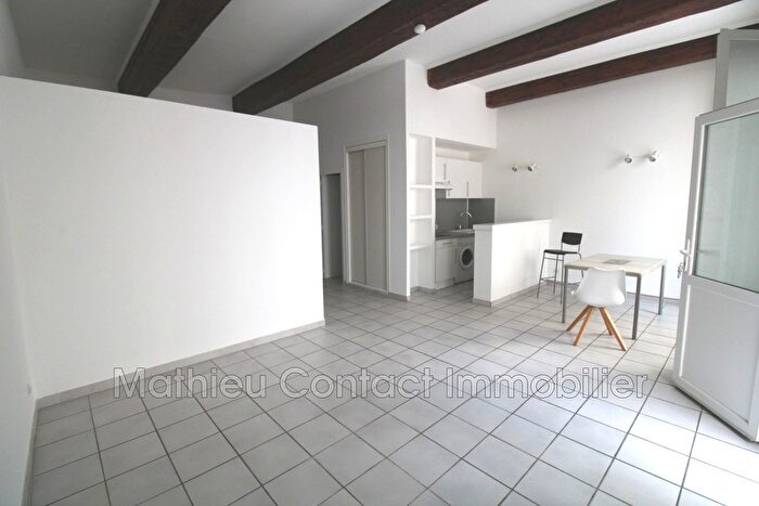 Appartement à vendre - Nîmes, Ecusson, Arènes - 1 pièce - 1 chambre