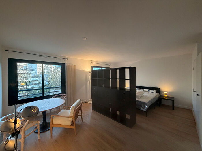 Appartement à louer - Boulogne-Billancourt, Jean Jaurès, Reine - 1 pièce