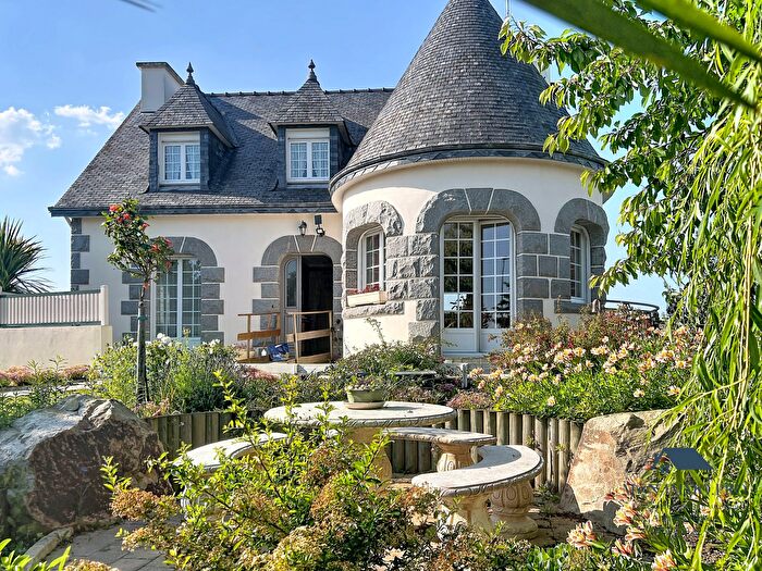 Maison 7 pièces à vendre à Yffiniac