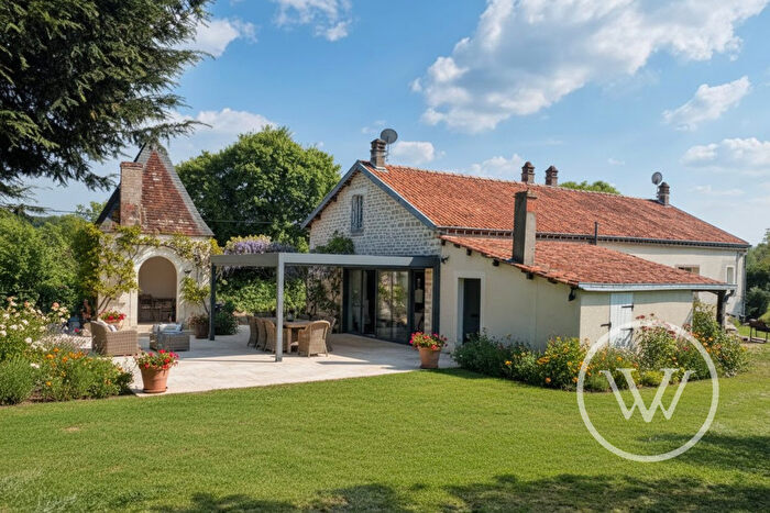 Maison à vendre - Noyen-sur-Sarthe - 6 pièces - 4 chambres