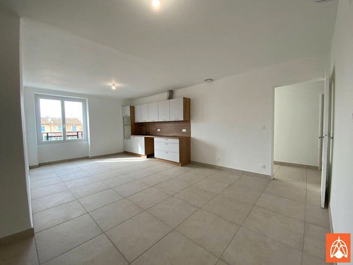 Appartement 5 pièces à louer - Le Pilon Blanc, Salon-de-Provence