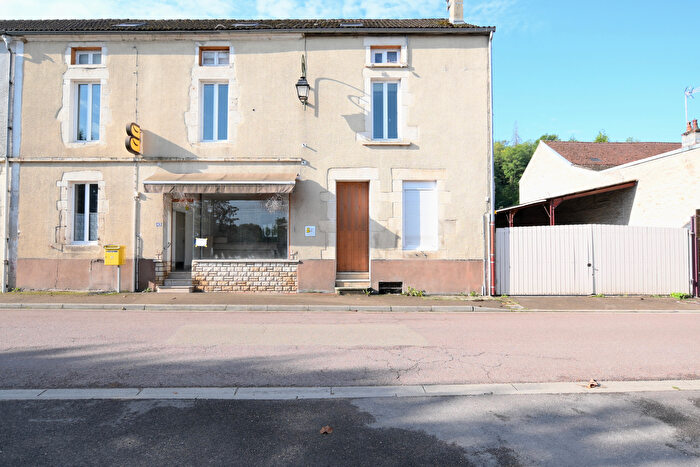 Maison à vendre - Aisy-sur-Armançon - 11 pièces - 6 chambres